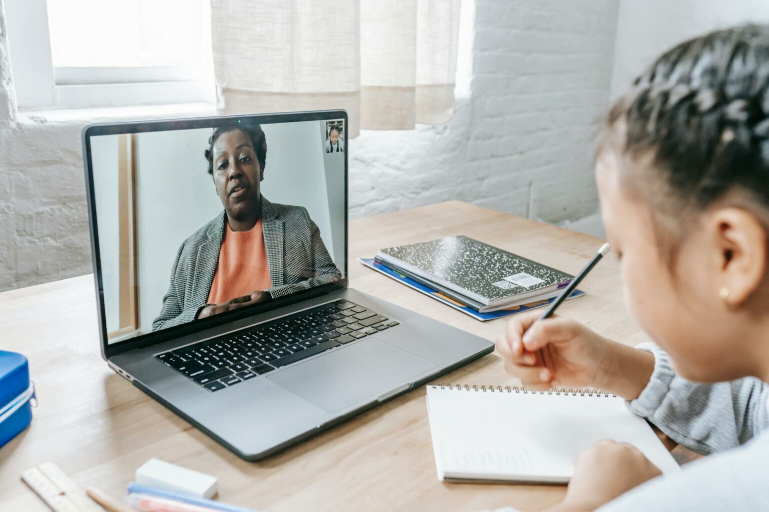 Gradely | Online Tutors vs. In-Person Tutors: Which Is Better for UK ...